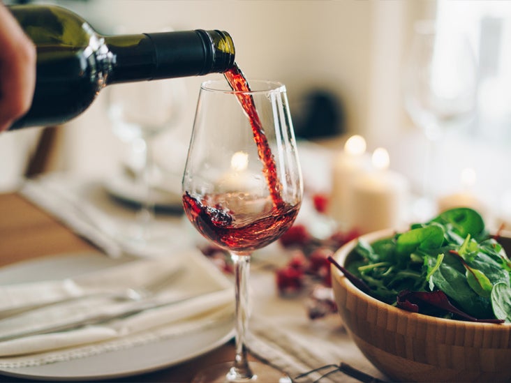 Moderate Drinking Doesn't Have Health Benefits