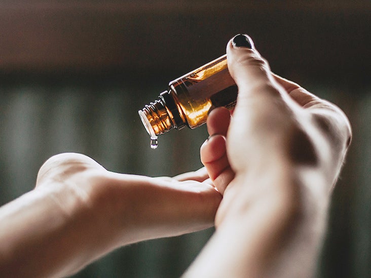 Tamanu Oil Benefits, Uses, Precautions, and Alternative Remedies