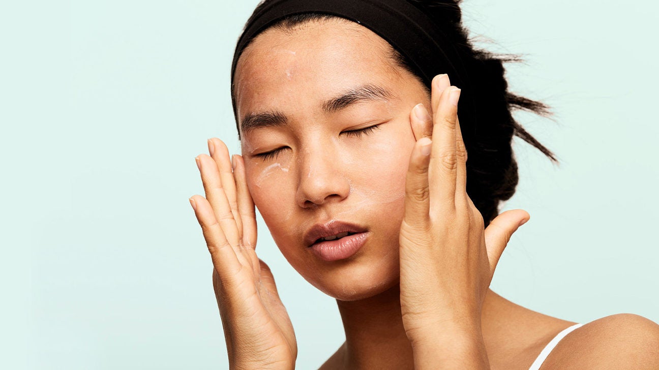 Babassu Oil: Uses, Benefits, and Side Effects