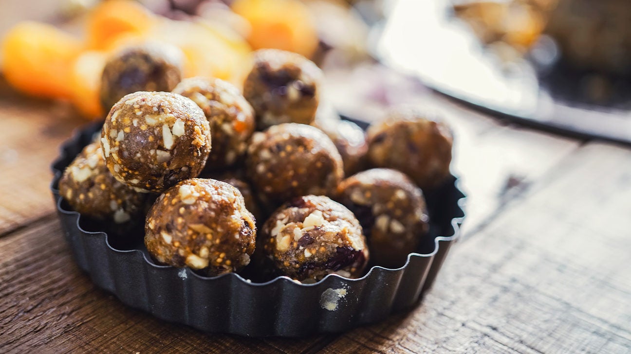 14 Healthy Road Trip Snacks