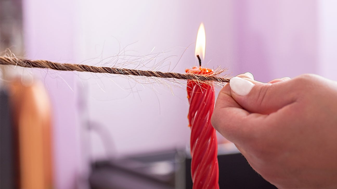 Velaterapia: Is Burning Off Split Ends Safe?