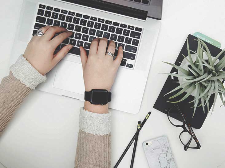 How to Manage Cyberchondria and Calm Yourself