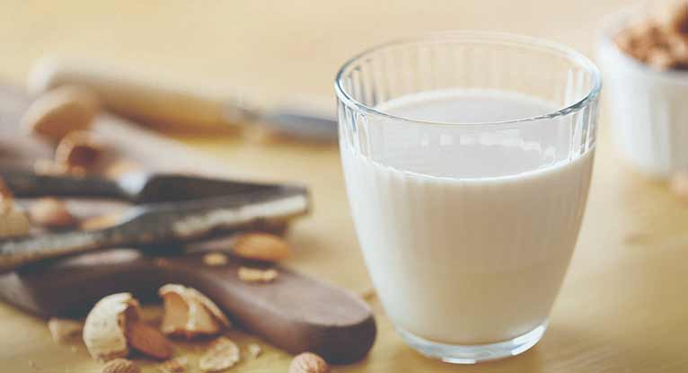 The Best Milk Options for People with Diabetes