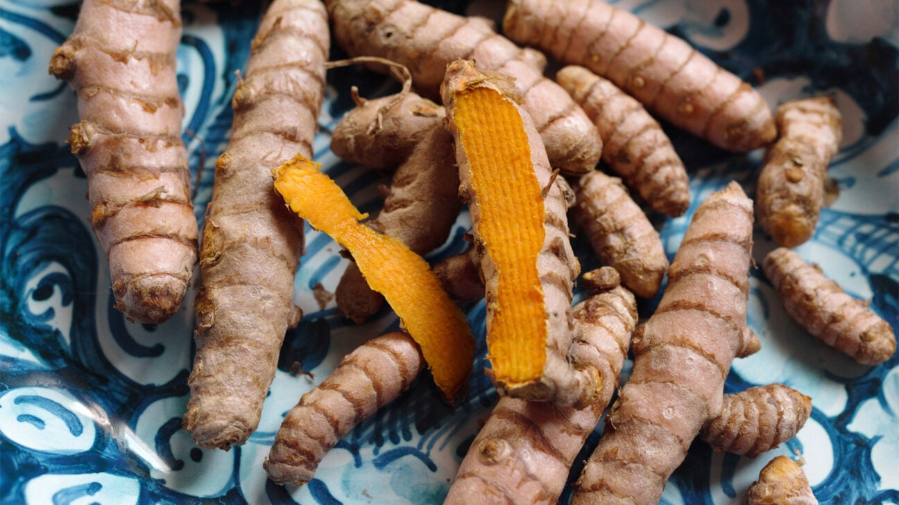 Want to Take Turmeric for Arthritis Pain? Here's What to Know