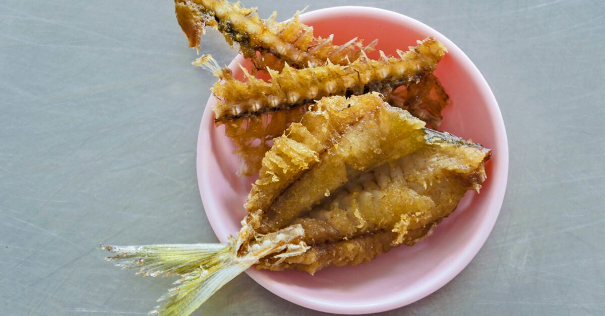 Fish Bone Stuck In Throat 9 Ways To Get It Out Fish Bone Stuck In Throat 9 Ways To Get It Out