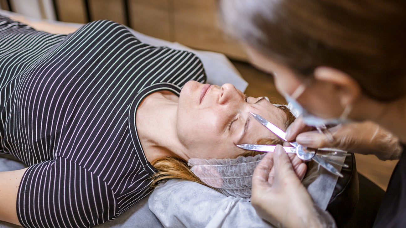 Eyebrow Extensions Benefits, Drawbacks, Care, and Pictures