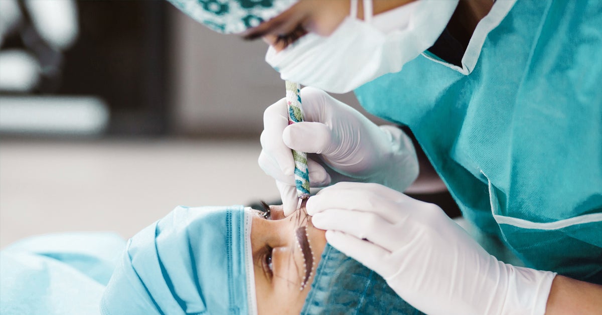 Sparse Eyebrows Treatment, Home Remedies, and Precautions