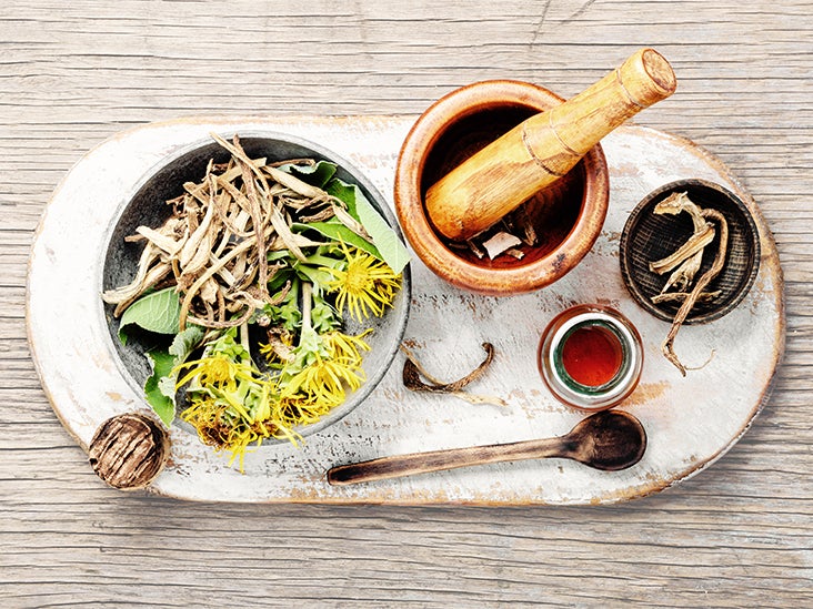 What Is Elecampane Root, and Does It Have Benefits?