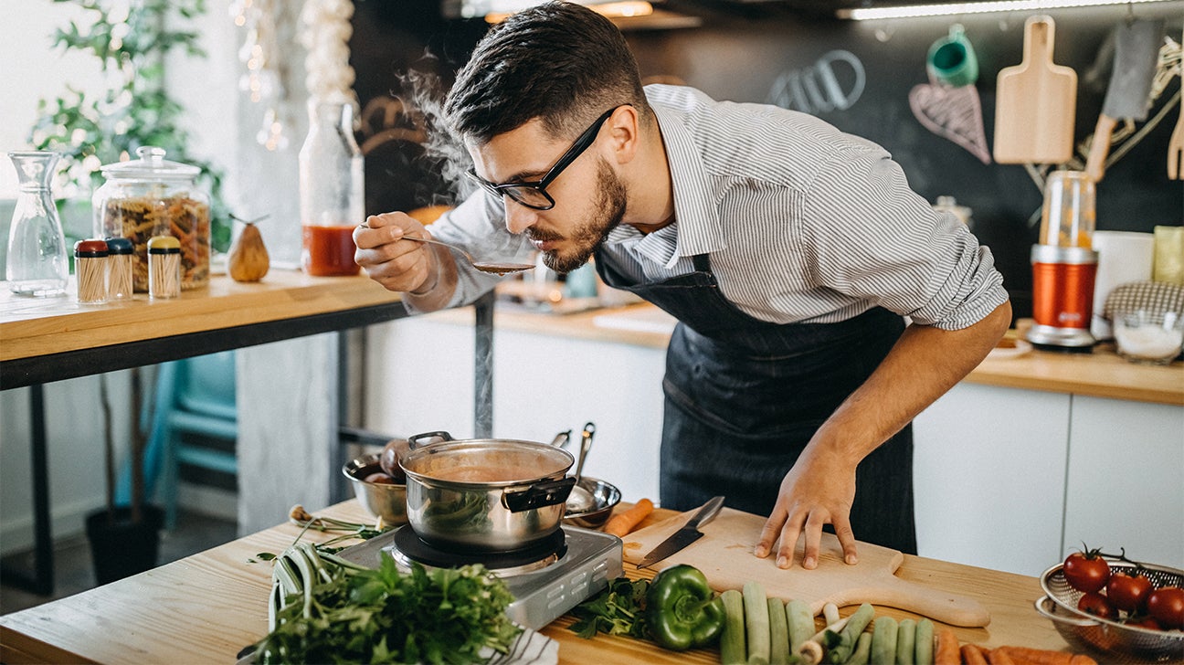 8 of the Best Weight Loss Meal Plans for Men in 2021