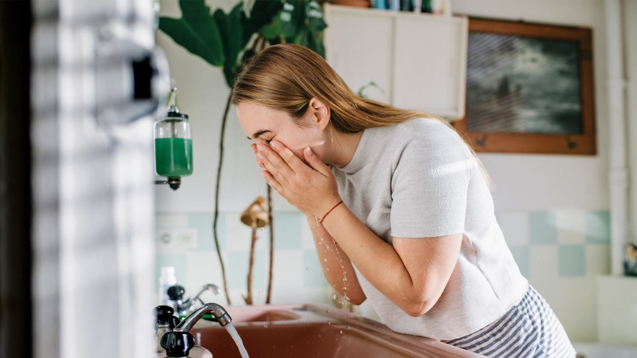 Damp Skin How It Works For Skin Care