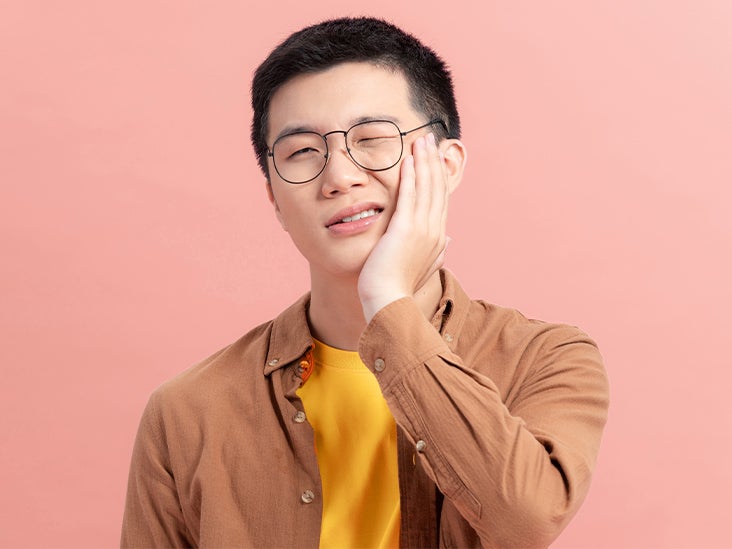 9 Causes of Pain in Your Cheekbones and Teeth