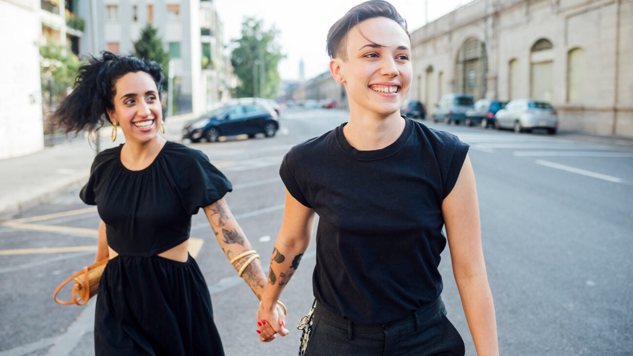 11 Homoromantic FAQs: What It Means, Who It’s For, Signs