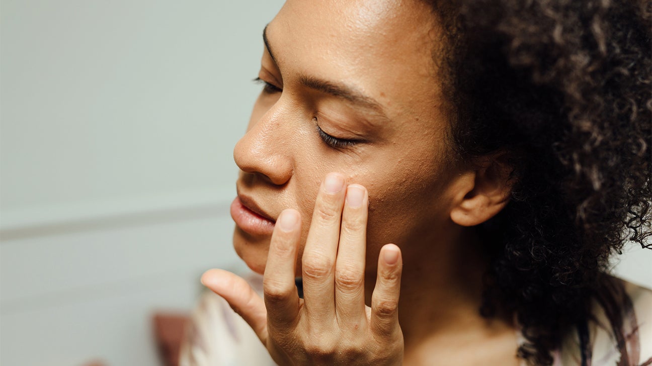 Retinoids vs. Retinol: How They Differ and When to Use Them