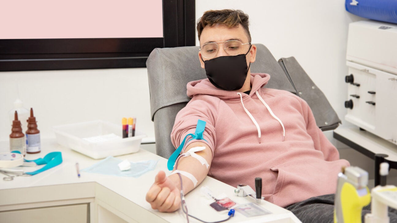 Doando sangue com segurança em meio à escassez nacional – Respostas ...