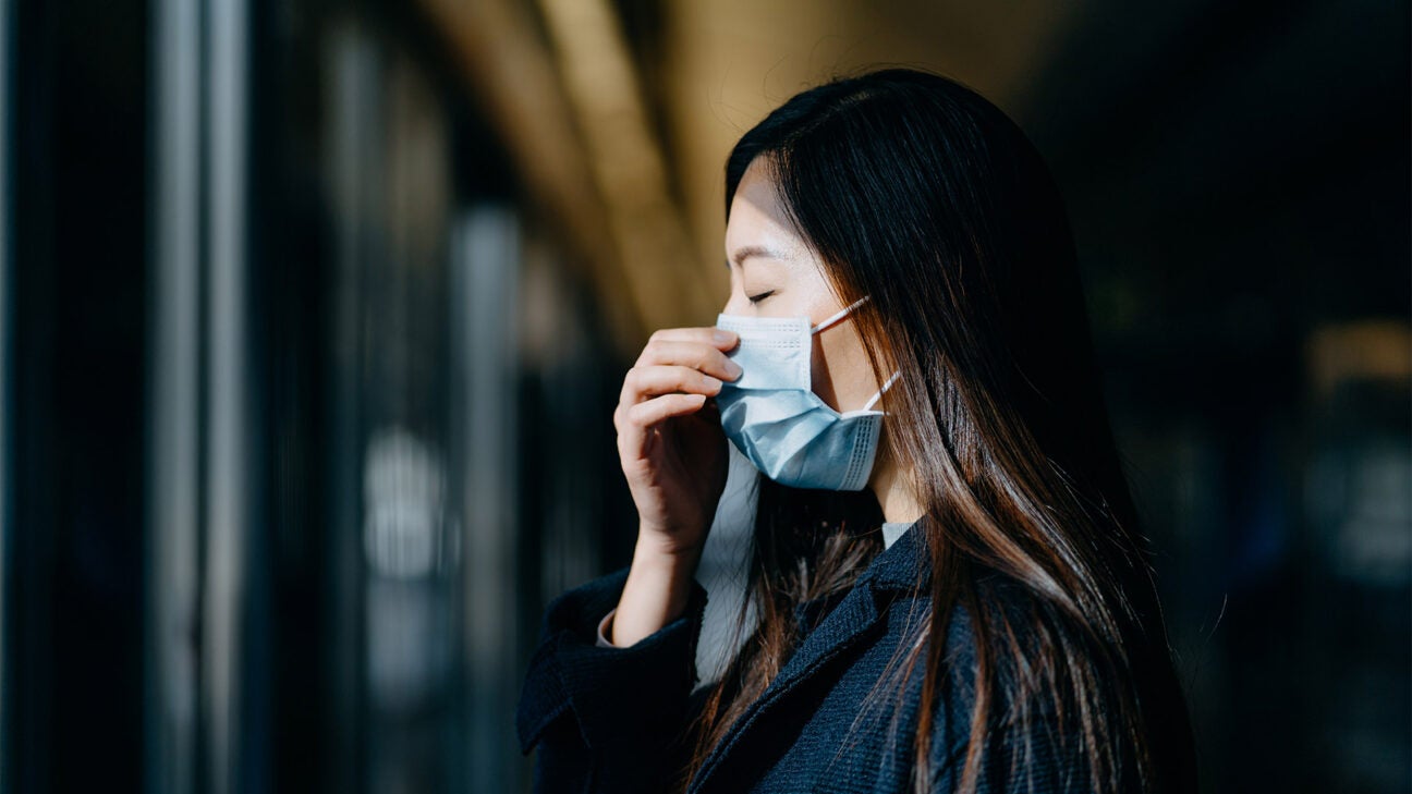 How Long Is the Coronavirus Infectious When It's in the Air?