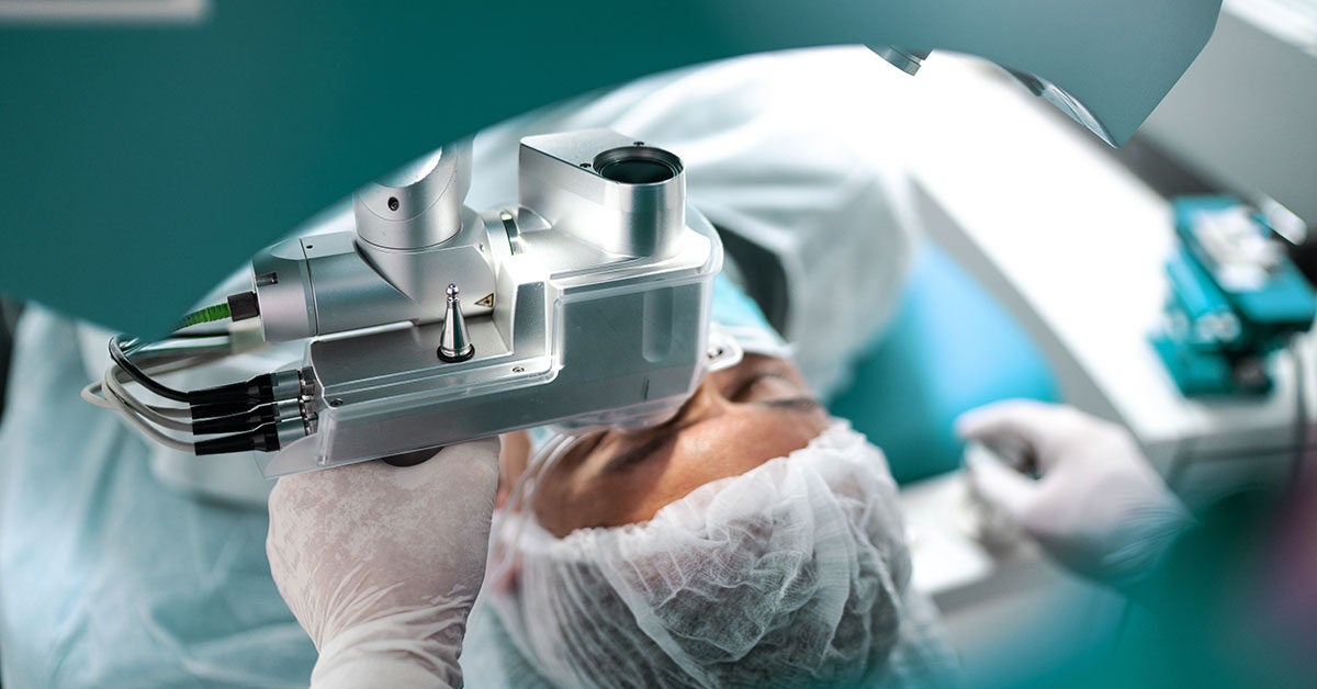 Lens Replacement Surgery: When Is This Eye Procedure Needed?