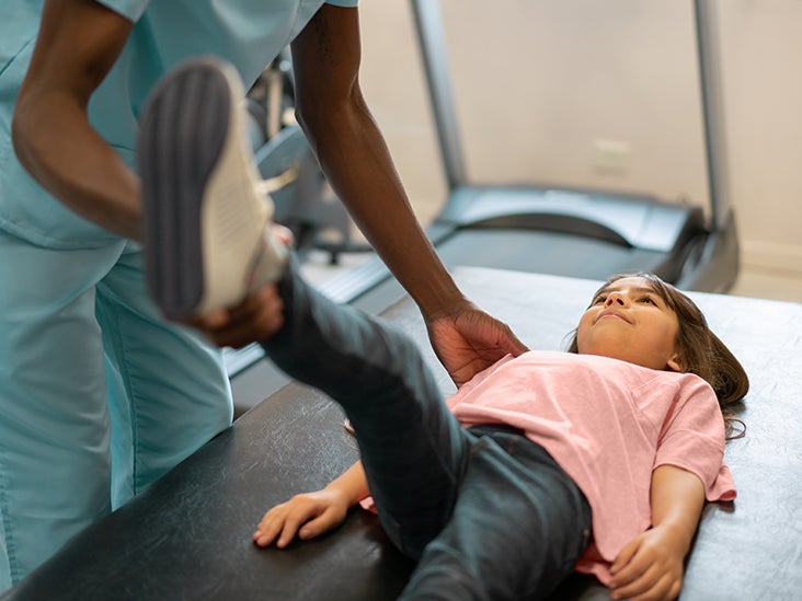 Arthrogryposis: Causes, Symptoms, Diagnosis, Treatment & Outlook