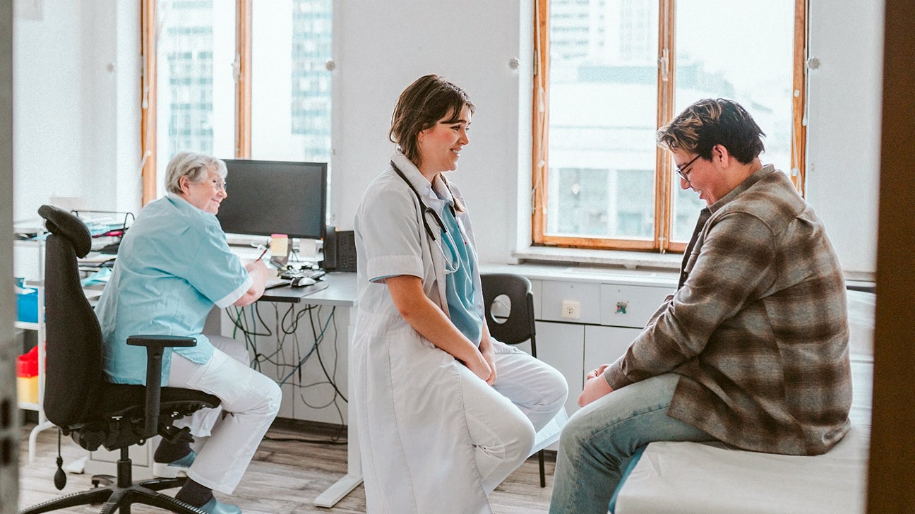 What Age Does Crohn's Disease Symptoms Start?