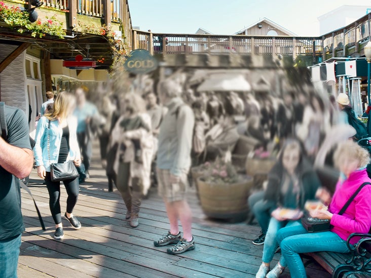 Here’s What You See with Macular Degeneration in Your Eyes