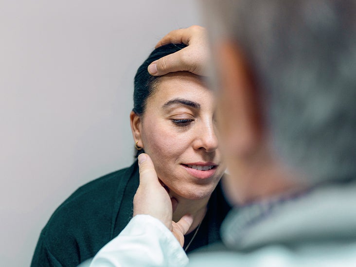 Carotid Stenting Surgery: Procedure, Risks, Recovery, Outlook