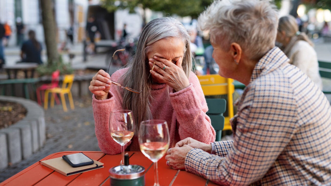 Moderate Drinking May Lower Heart Health Risks Due to Stress
